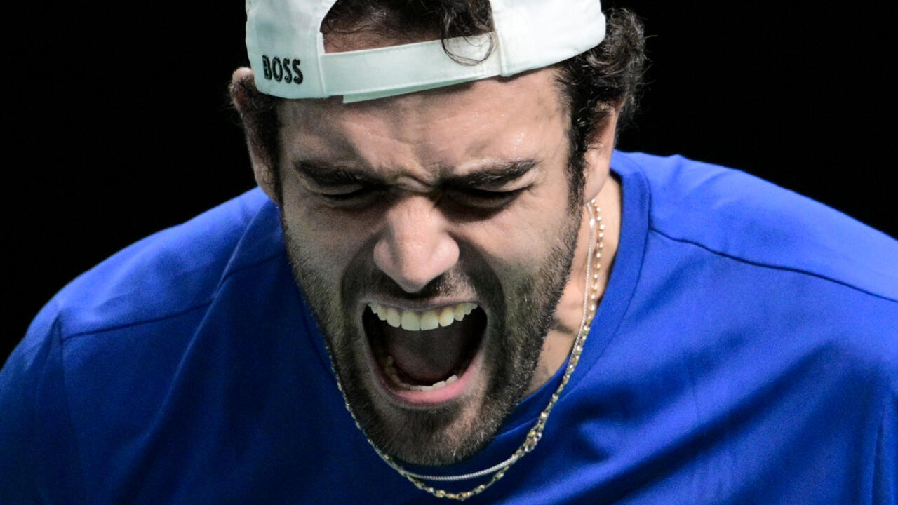 Italy cruise past Austria and into Davis Cup semi-finals