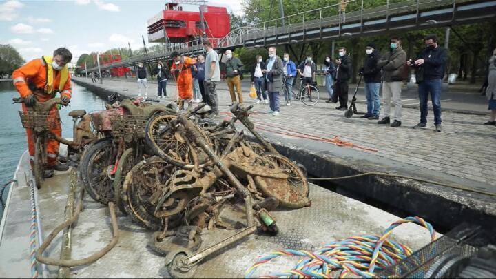 River of rubbish: Can the Seine be ready for the 2024 Olympics? - Focus