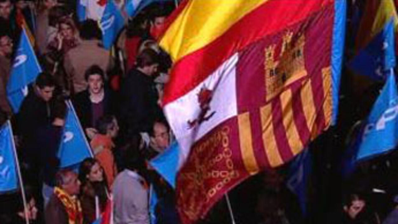 Spain’s conservative party sweeps to victory
