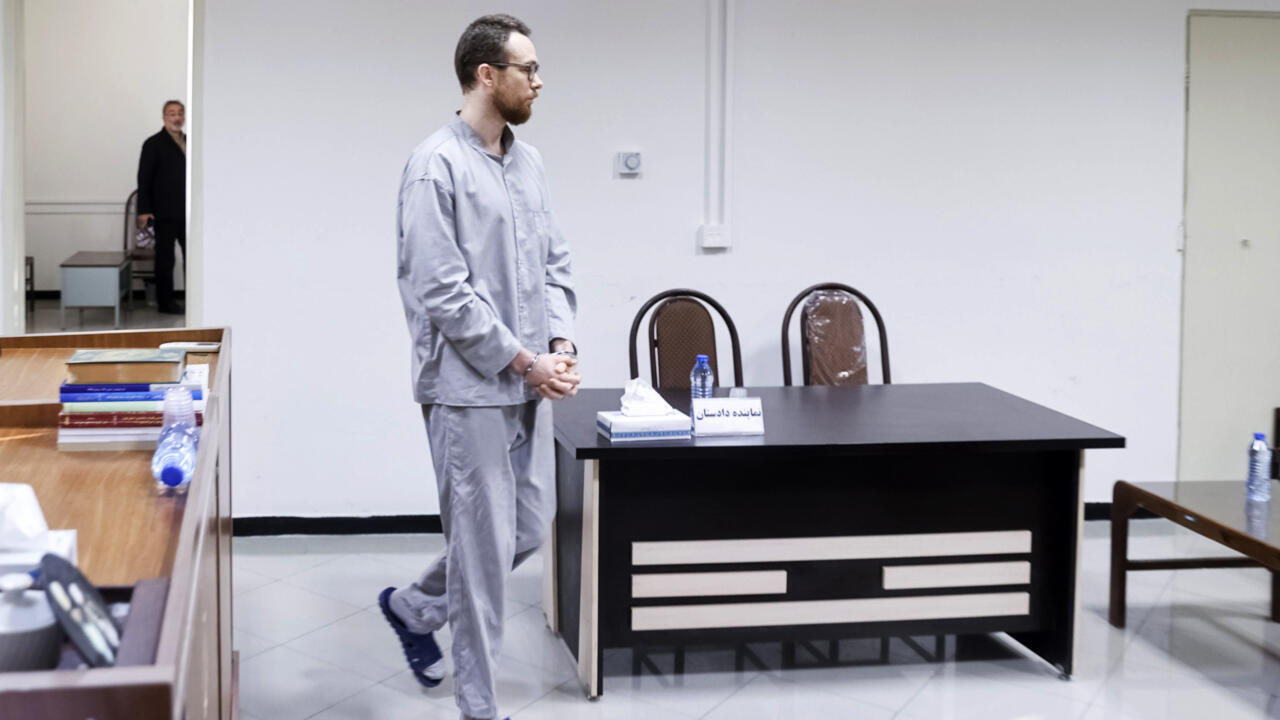 Iran and Sweden exchange prisoners in Oman-mediated swap