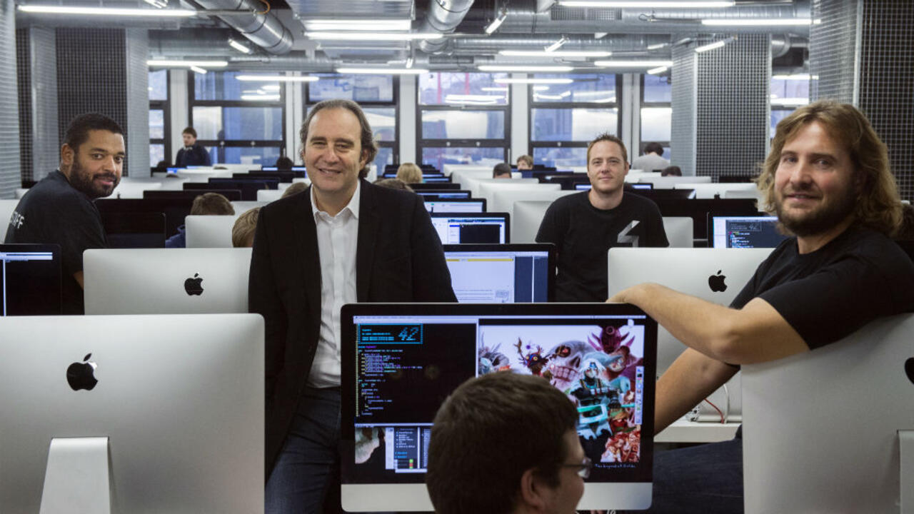 French telecom tycoon to open free coding school in Silicon Valley