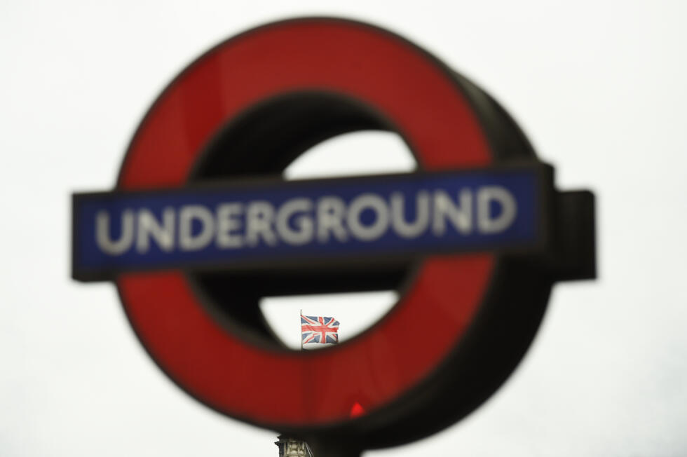 Sound of the Underground: the busker aiming to play every London Tube stop