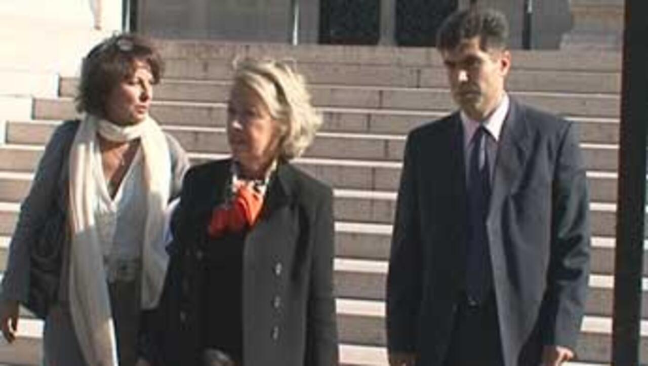 La justice française demande un report dans l'affaire Kakavand - France 24