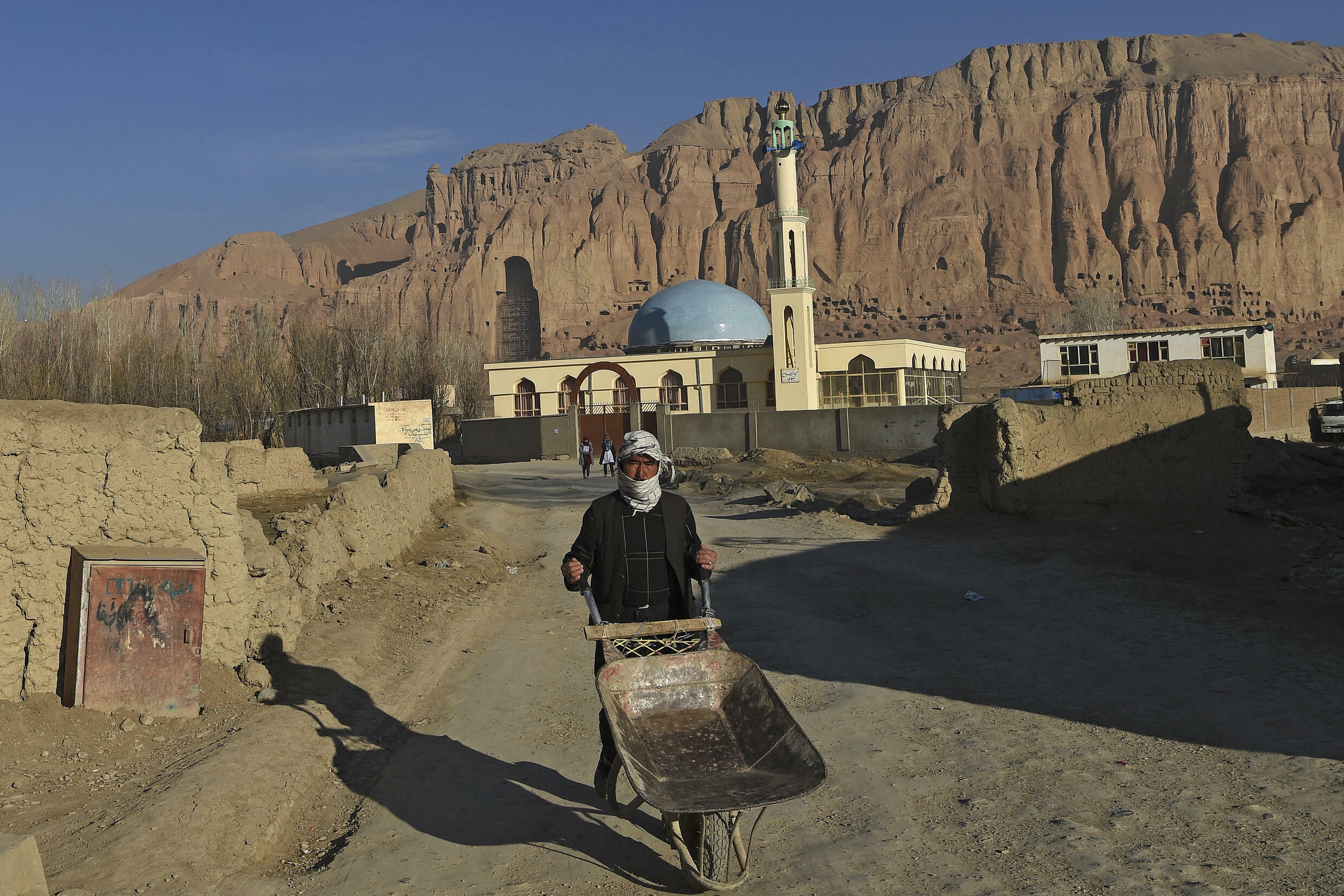 En Afghanistan, la minorité hazara craint de voir vingt ans d'acquis s ...