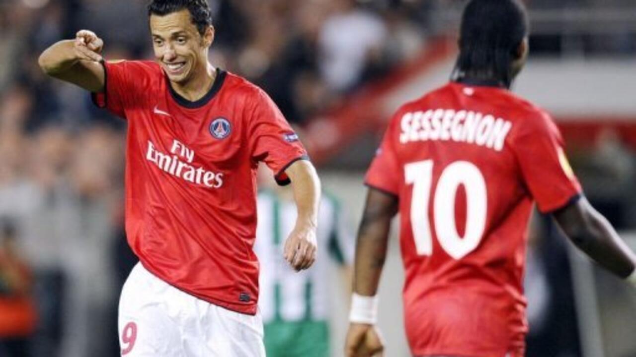 Le PSG poursuit sur sa bonne lancée, Lille patauge