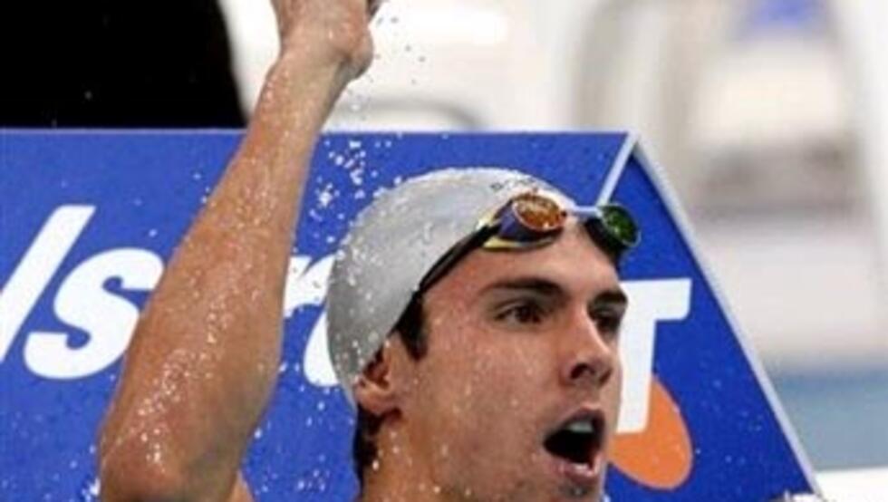 Sullivan reclaims 50m world record