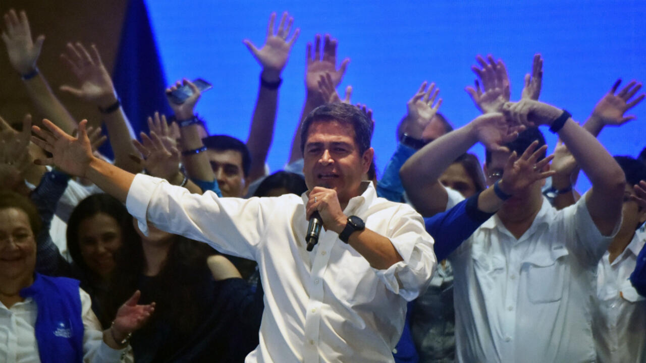 President, rival both claim victory in Honduras vote