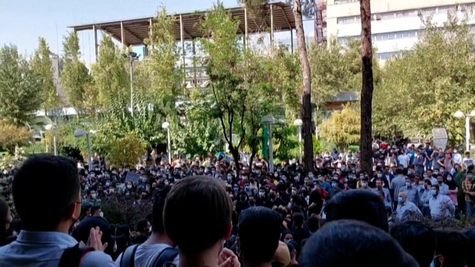 Mort de Mahsa Amini : retour sur quatre mois de manifestations et de ...