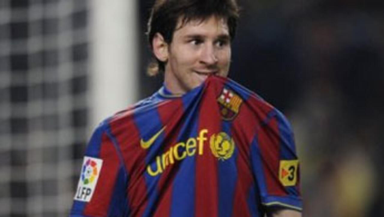 Barcelona outclass La Coruna 3-1, Juventus edge out leaders Inter