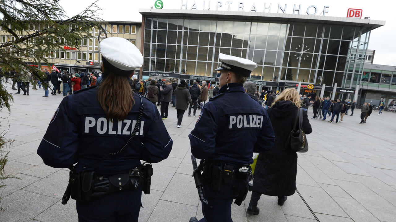 Cologne tightens security for Carnival in wake of recent sex assaults ...