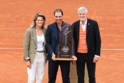 Roland-Garros : pour l'hommage à Nadal, des larmes, du rire, le "Big 4" et des surprises...