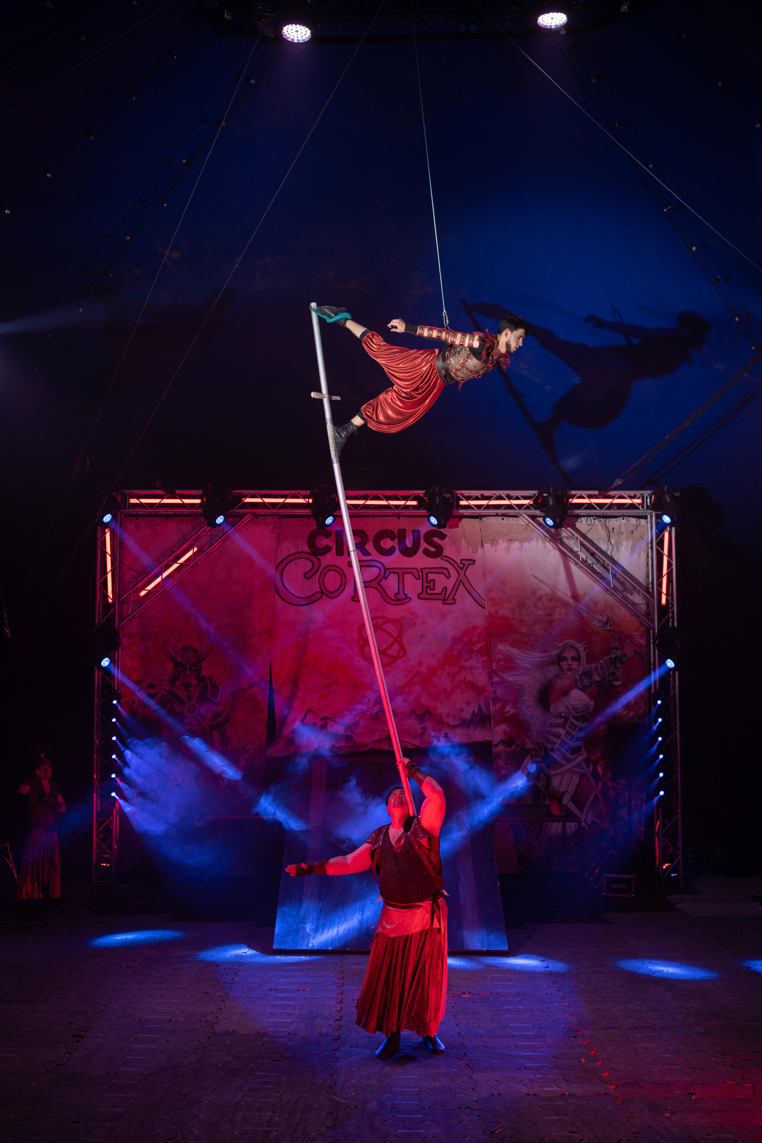 Show goes on for Ukrainian circus performers in UK