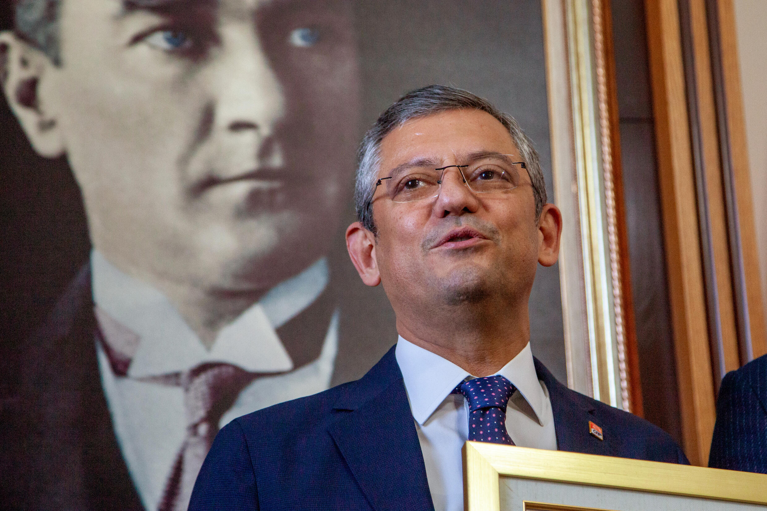 Erdogan blasts Turkey's top court, backs probe into judges