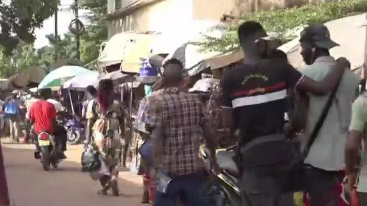 Coup d'État au Burkina Faso : la Cédéao attendue mardi, Damiba réfugié au Togo - France 24