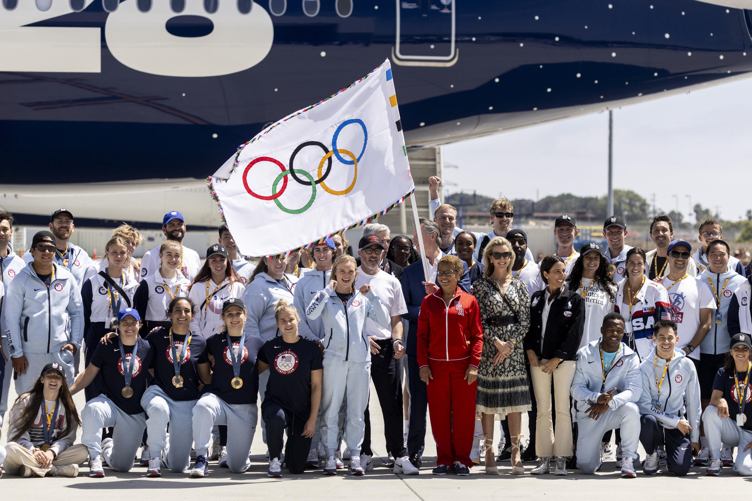 Olympic flag arrives in Los Angeles, kicks off 'pressure' for 2028 ...