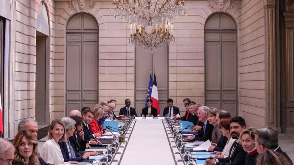 France's new govt convenes for first time and sets budget, migrant ...