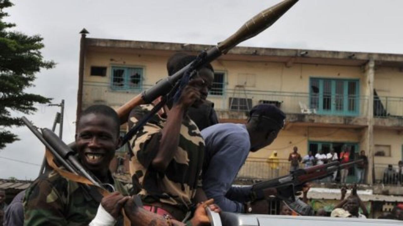 Ouattara fighters launch major offensive on key town