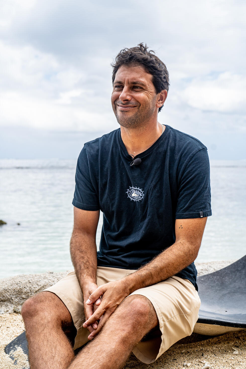 'Backs to the Wall' for surfing's cancer survivor Flores