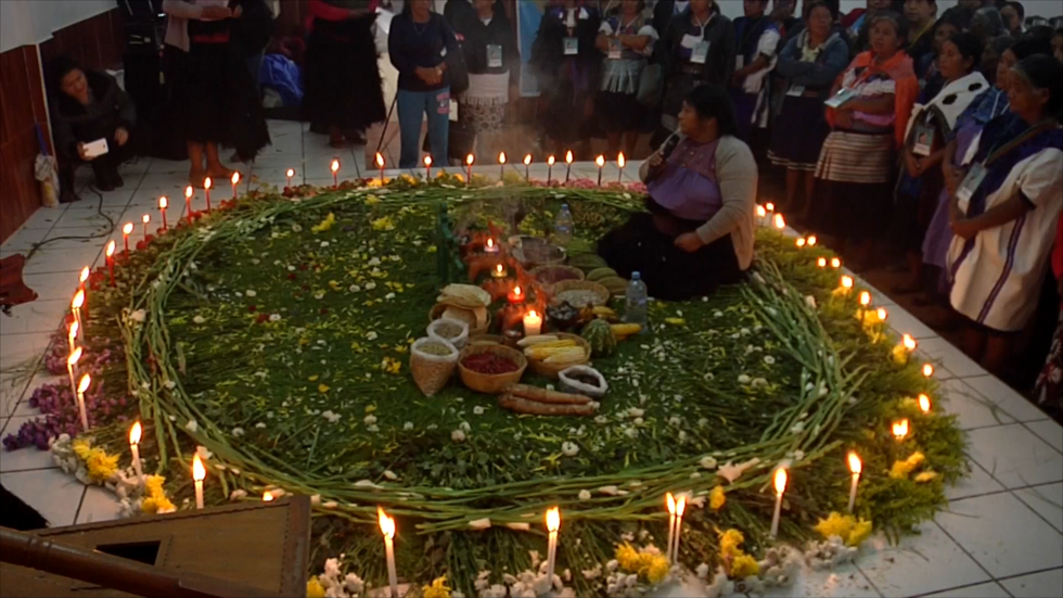 Parteras tradicionales exigen reconocimiento al Gobierno de México