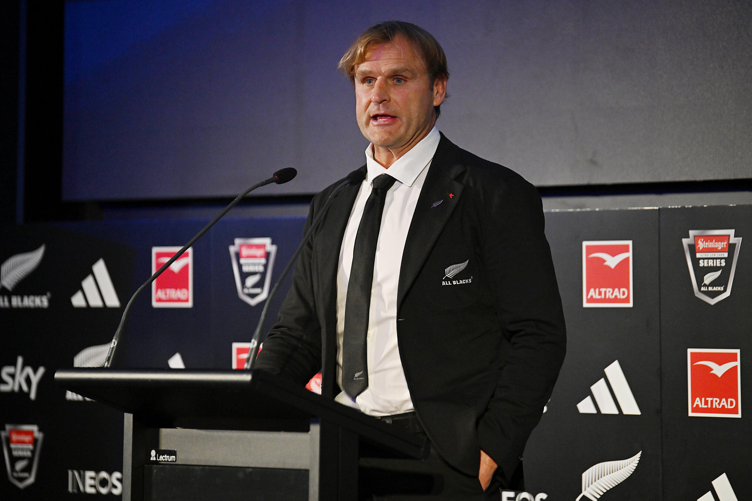 Breakdancing coach Robertson injects new energy to All Blacks