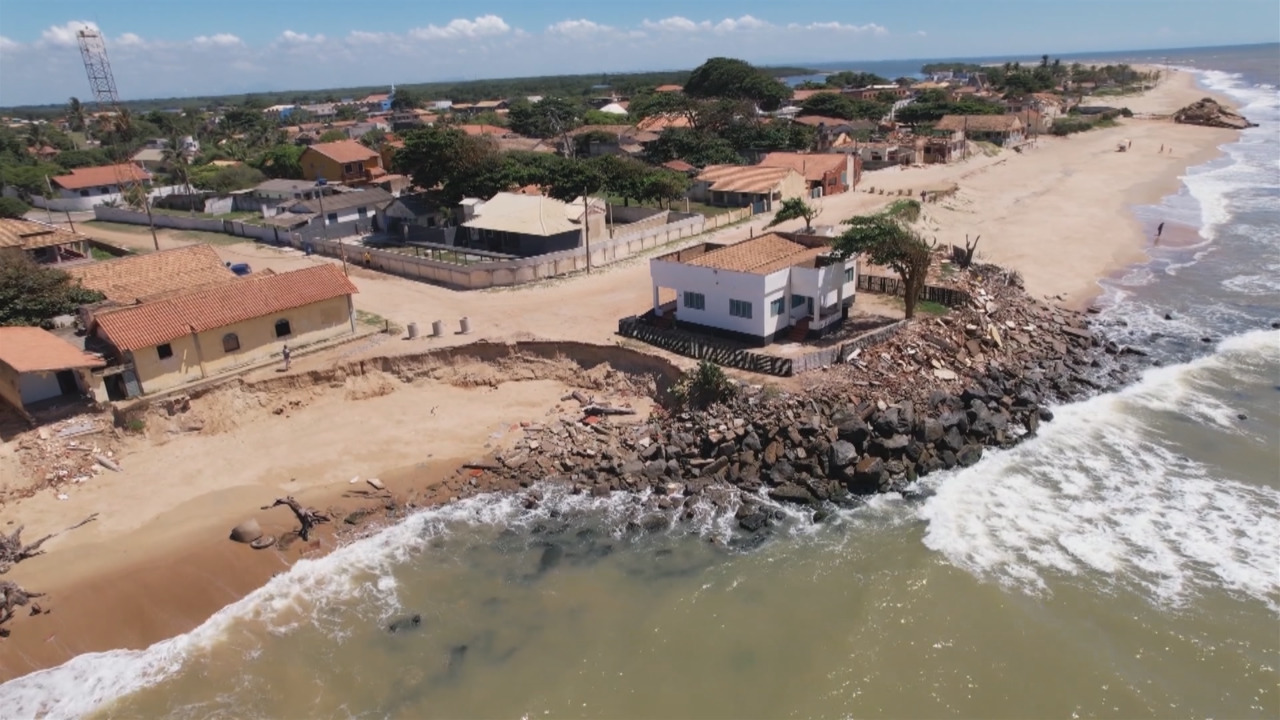 Coastal erosion: Brazil battles rising sea levels due to climate change ...