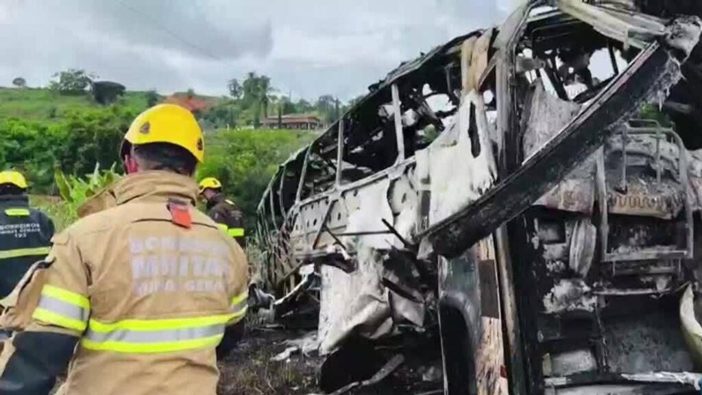 Brasil: decenas de muertos tras choque de vehículos en carretera de ...