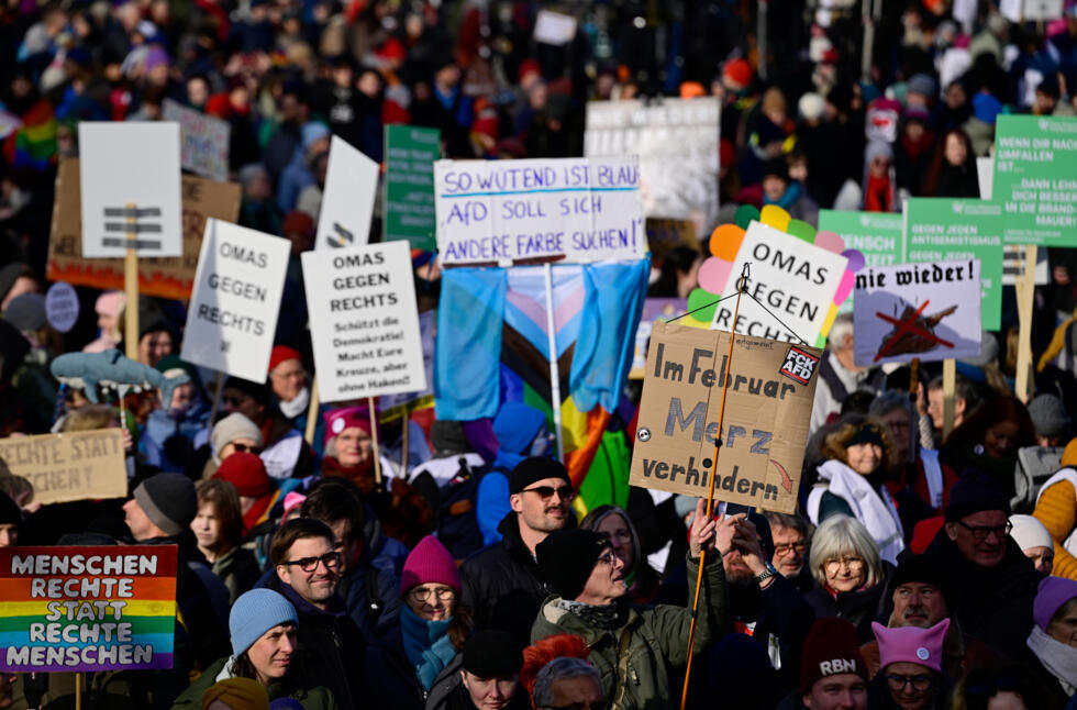 US tensions add fire to final stretch of German election campaign