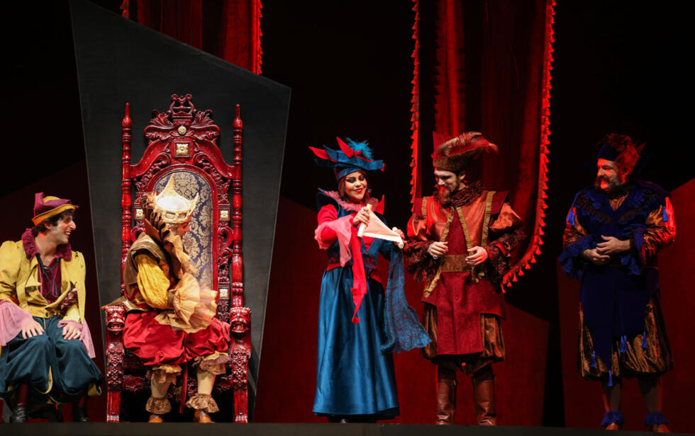 Rocking 'King Lear' to draw young audience in Iran