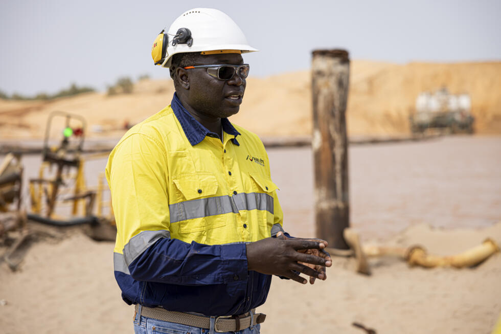 Au Sénégal, les machines géantes d'un groupe minier français avalent ...