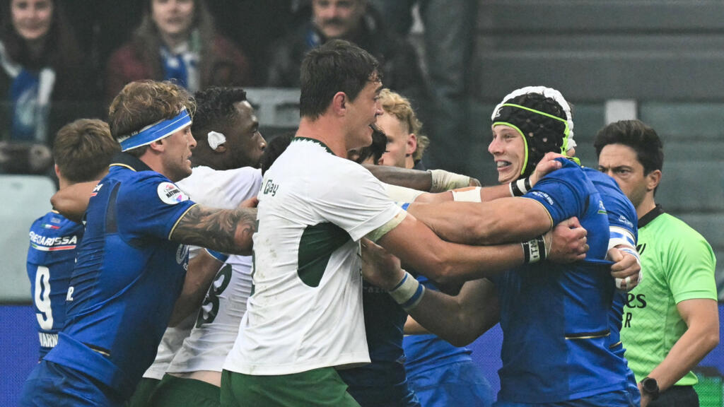 Springbok Mostert has Italy red card rescinded