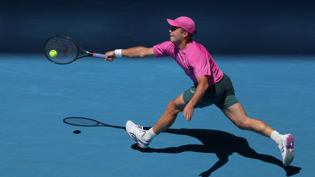 British qualifier upsets 20th seed Cobolli in Melbourne