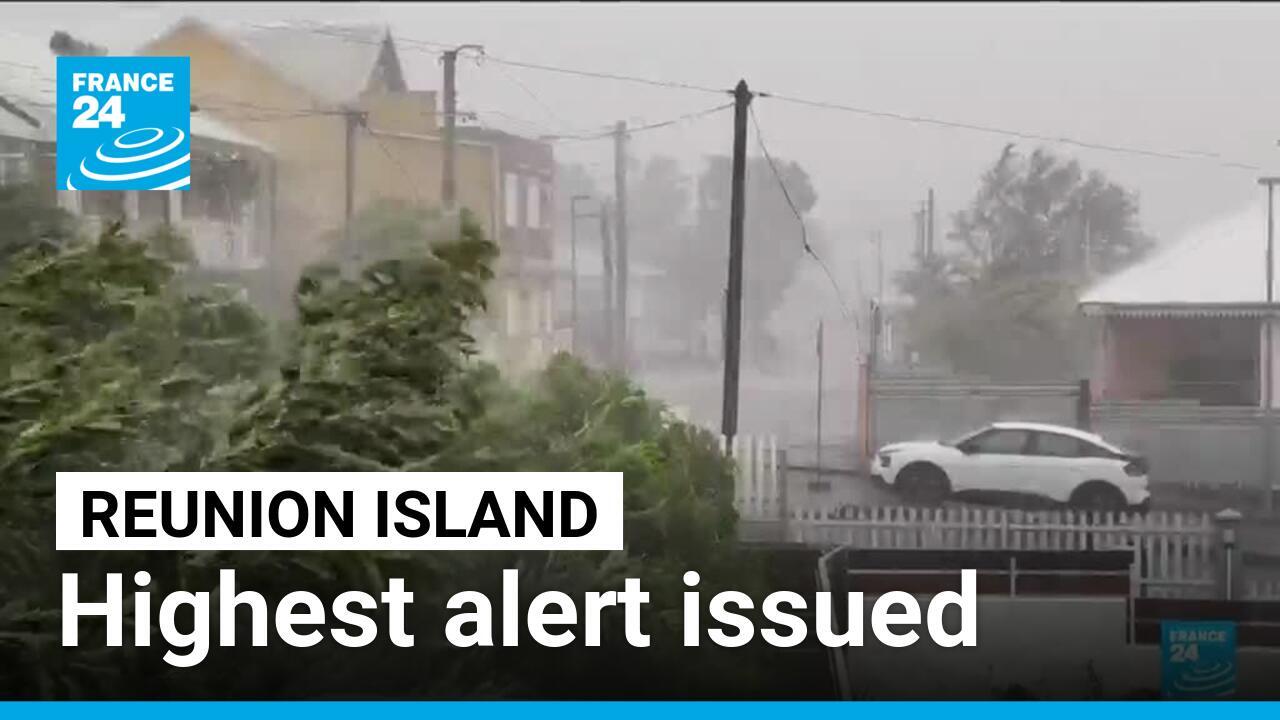 France's Reunion Island on highest alert as Cyclone Belal hits - France 24