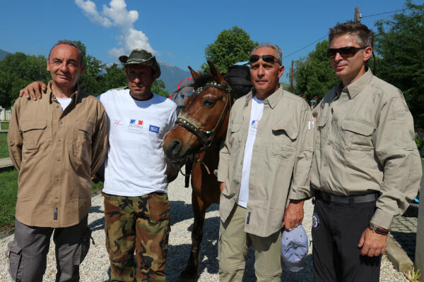 Voyager avec un âne sur les pas des poilus du front d'Orient