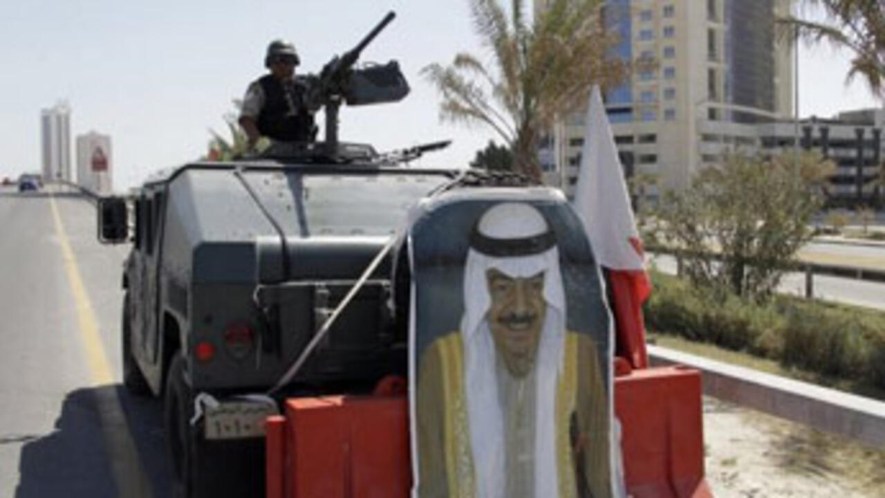 Bahrain seeks to dissolve opposition parties