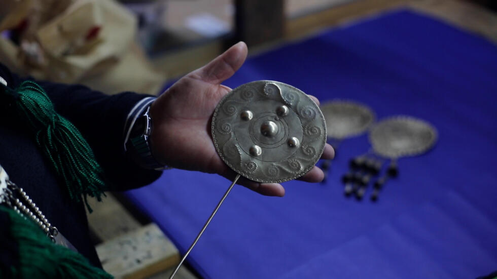 Joyas mapuche: historias y biografías inmortalizadas en plata