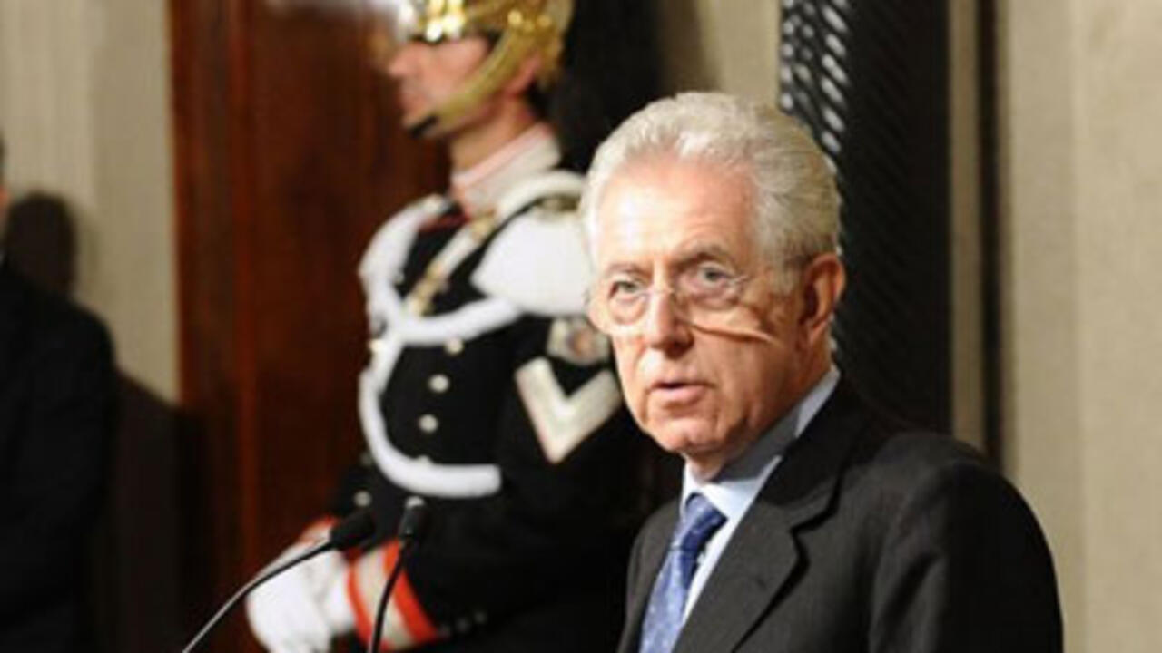 Italy's Monti holds talks, races to form cabinet