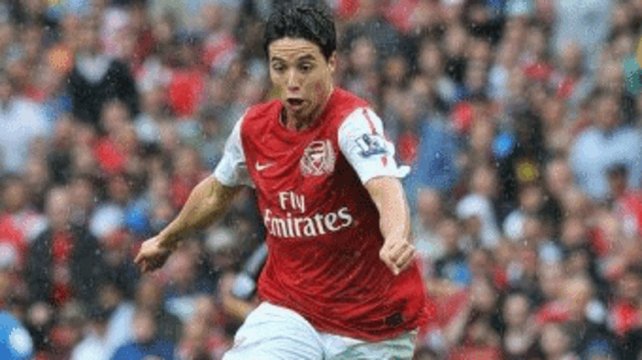 Arsenal agree to sell Nasri to Man City - France 24