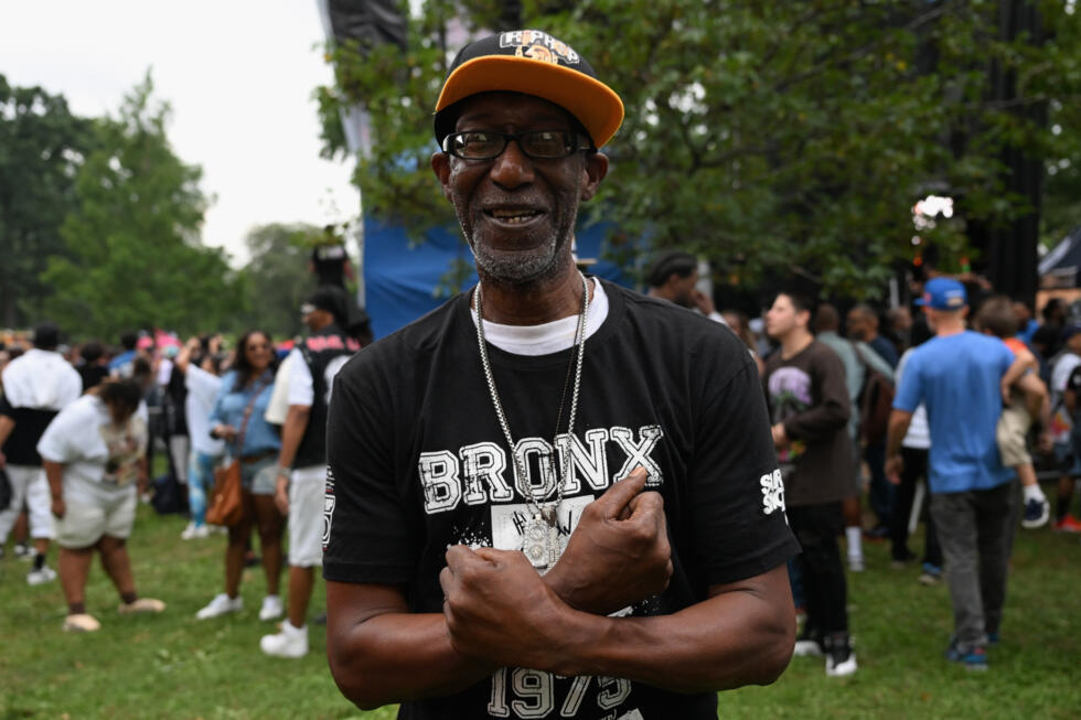 Icon Grandmaster Flash leads the Bronx in 70s-style hip-hop jam