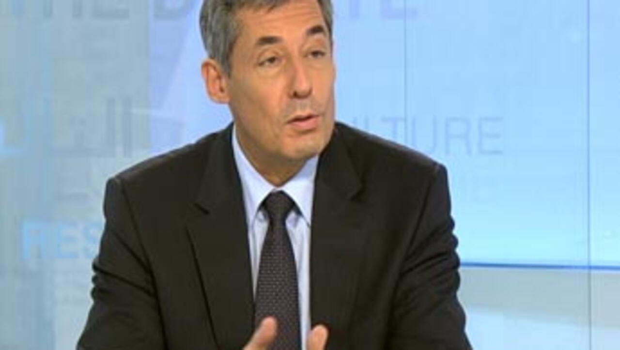 Guaino juge inefficace la hausse des taux de la BCE - France 24