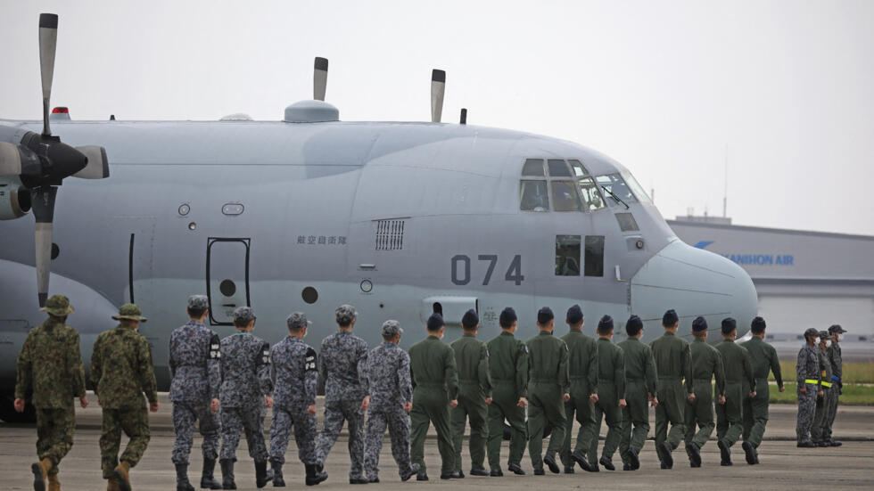 UN warns Sudan 'on edge of abyss' as brutal fighting sparks mass exodus