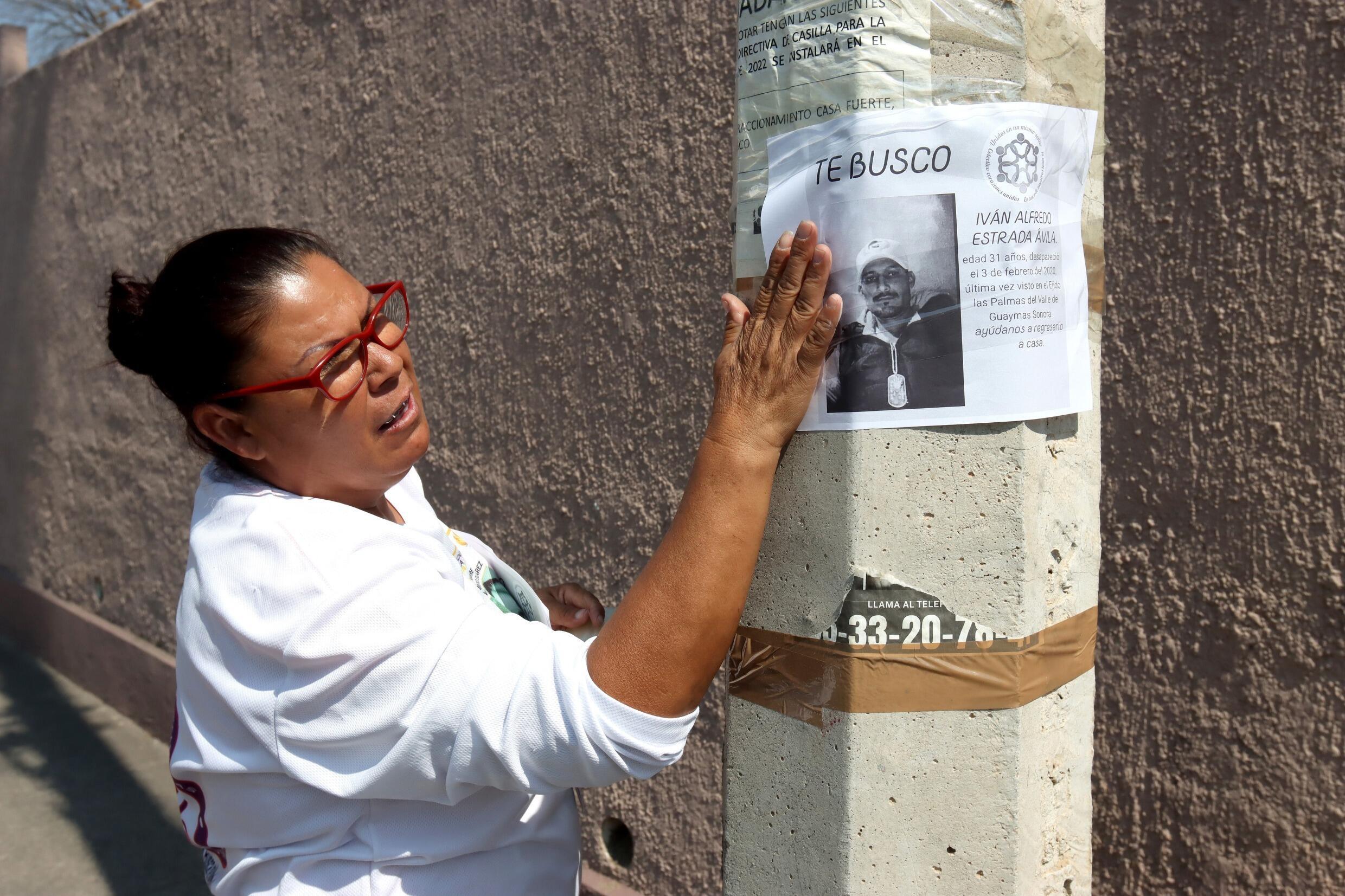 In Mexico, some spend Mother's Day looking for missing children