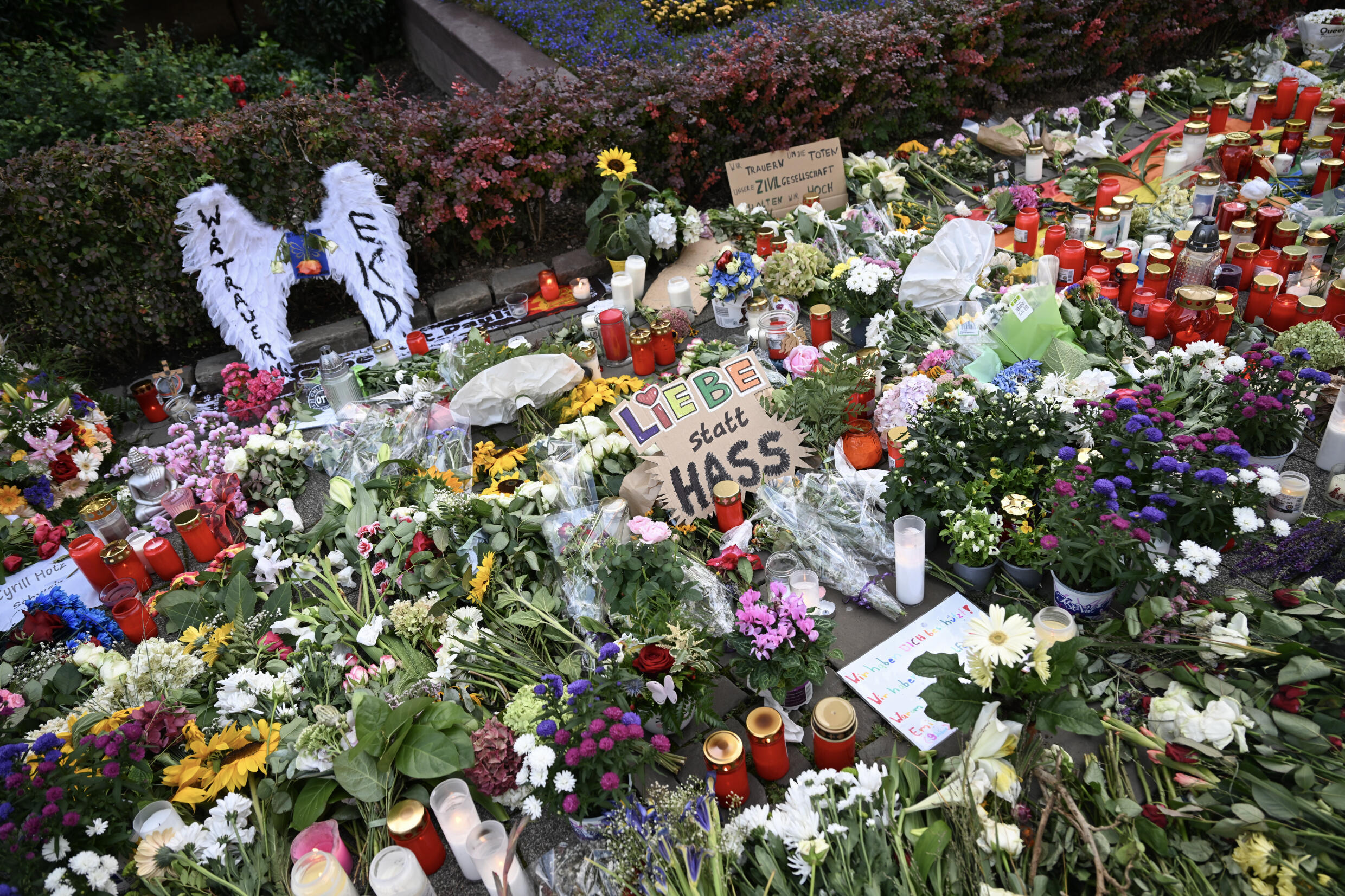 Attentat de Solingen : Olaf Scholz s'engage à durcir les règles en ...