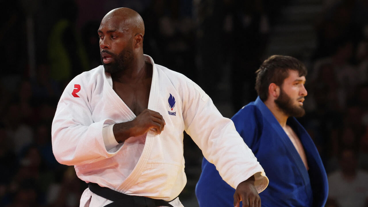 JO de Paris 2024 : Teddy Riner qualifié pour les quarts - France 24