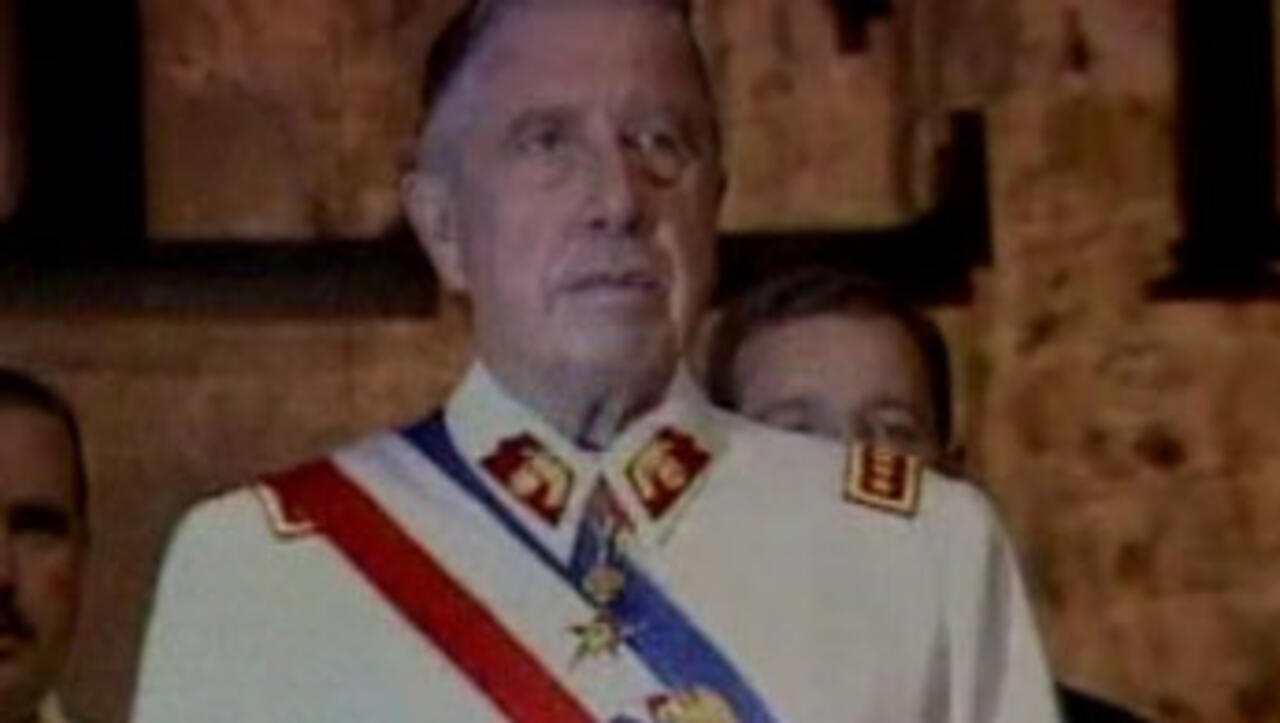 Mass arrests in Pinochet-era probe