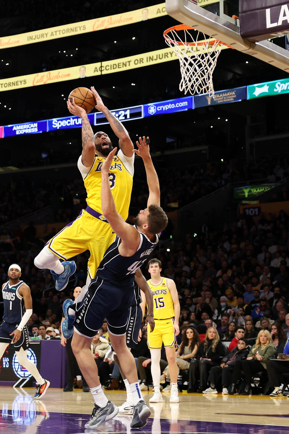 Lakers post convincing win over Mavs despite Doncic return