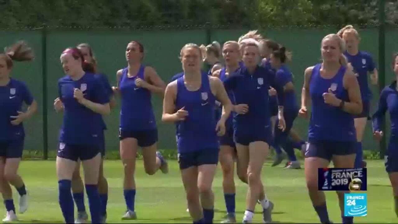 Running World champions US team faces French hosts in Paris - France 24