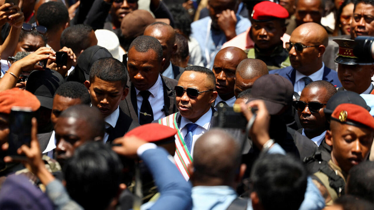 Randrianirina asume el poder tras el golpe militar: ¿qué sigue para ...