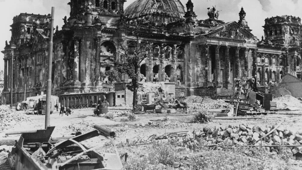 ¿Cómo se llegó a la rendición de la Alemania nazi en Europa? - Historia