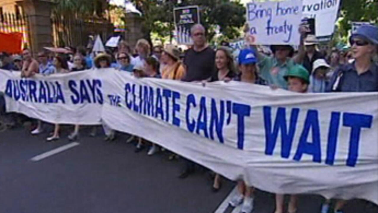 Australians demonstrators kick off climate change protests