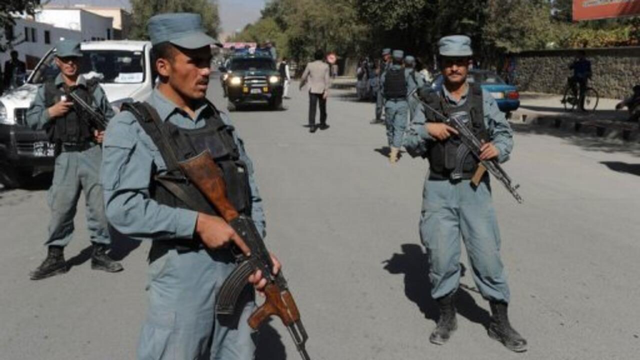 Dix ans après l'intervention de l'Otan, les Afghans aspirent à une vie ...